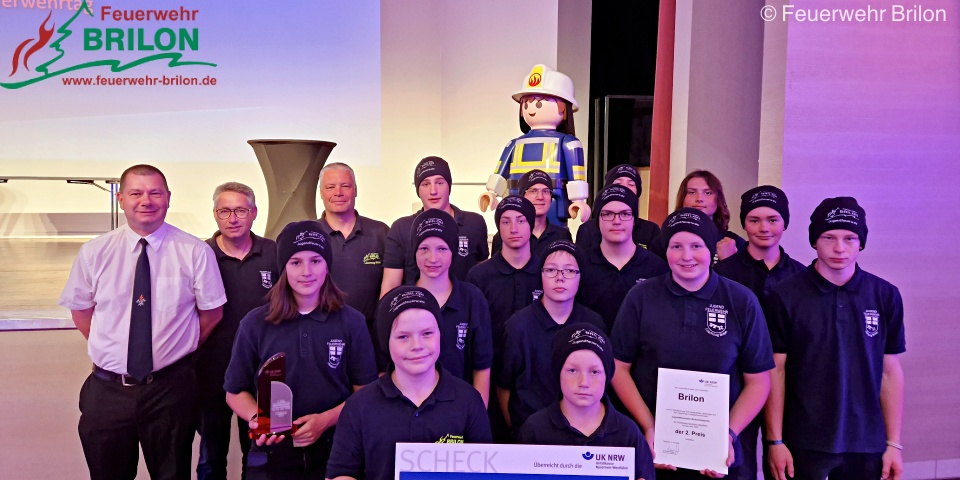 Zweiter Platz für die Jugendfeuerwehr Brilon beim Sicherheitspreis ...